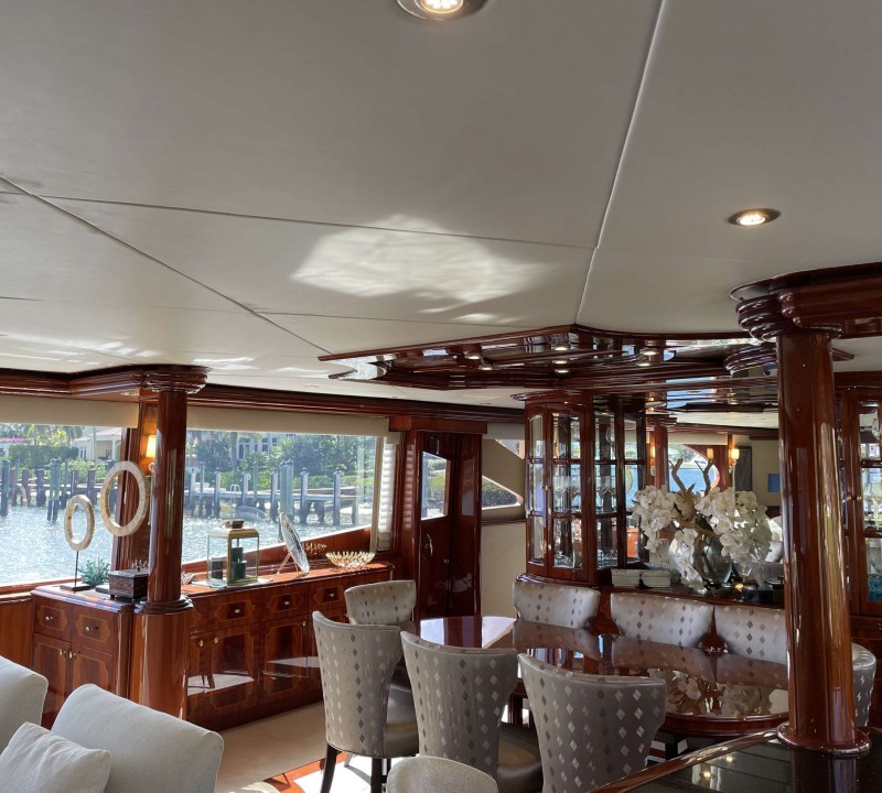 PASSION Yacht Charter Details, Lazzara 106 | CHARTERWORLD Luxury ...